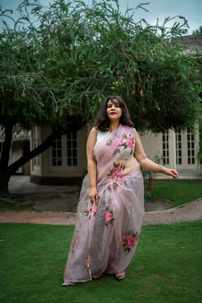 How The Saari Girl Is Normalizing Saaris In Pakistan The Saari Girl
